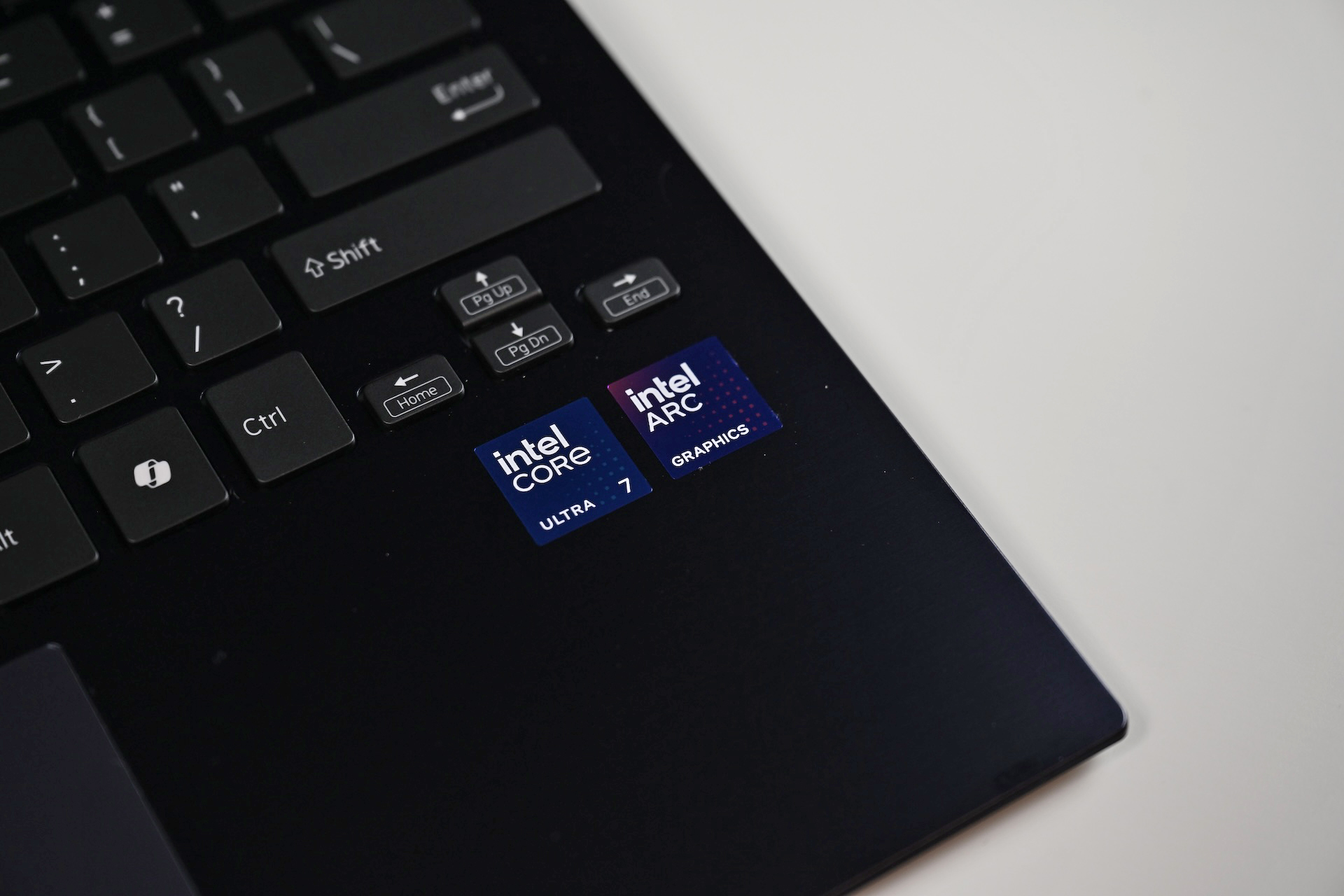VAIO SX14-R Kachi-Iro Review: Japanese Craftsmanship, Modern ...